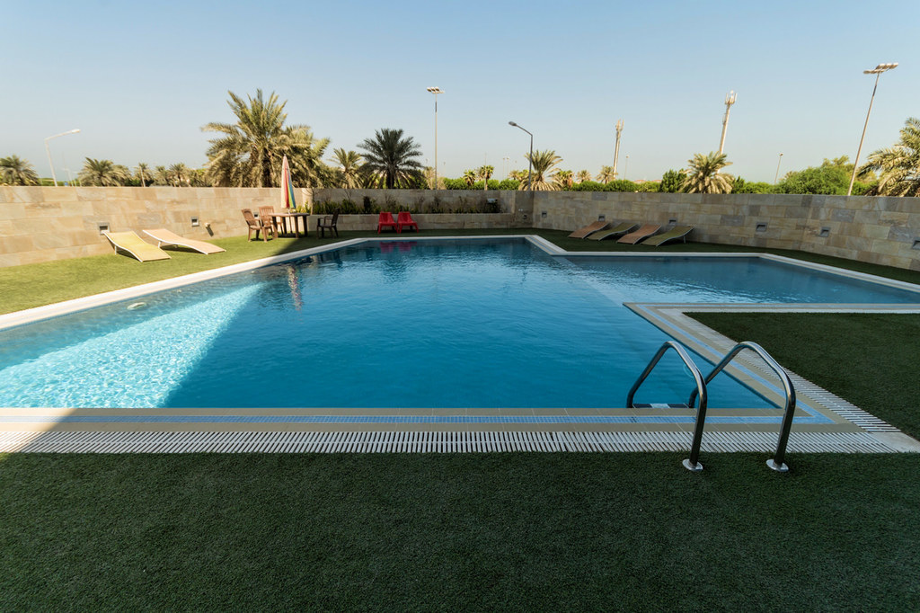 Salmiya - three master bedroom apartments w/pool and sea view Horizon ...