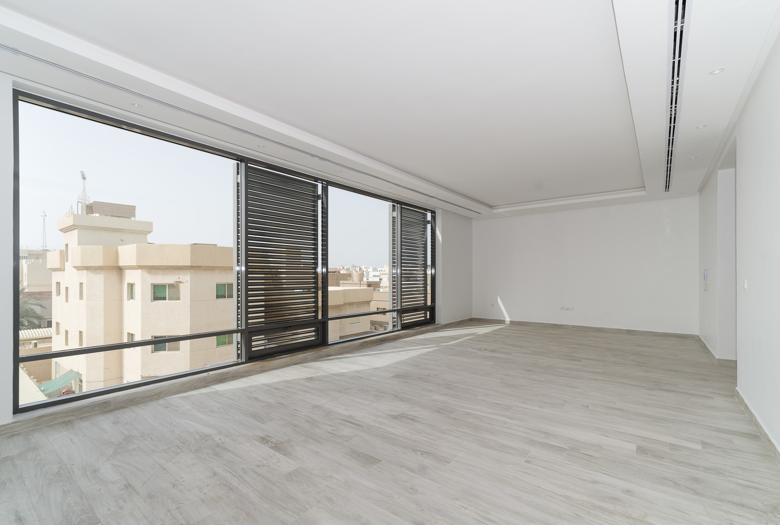 Surra- great, contemporary four bedroom floors Horizon Q8 & Yarmouk ...