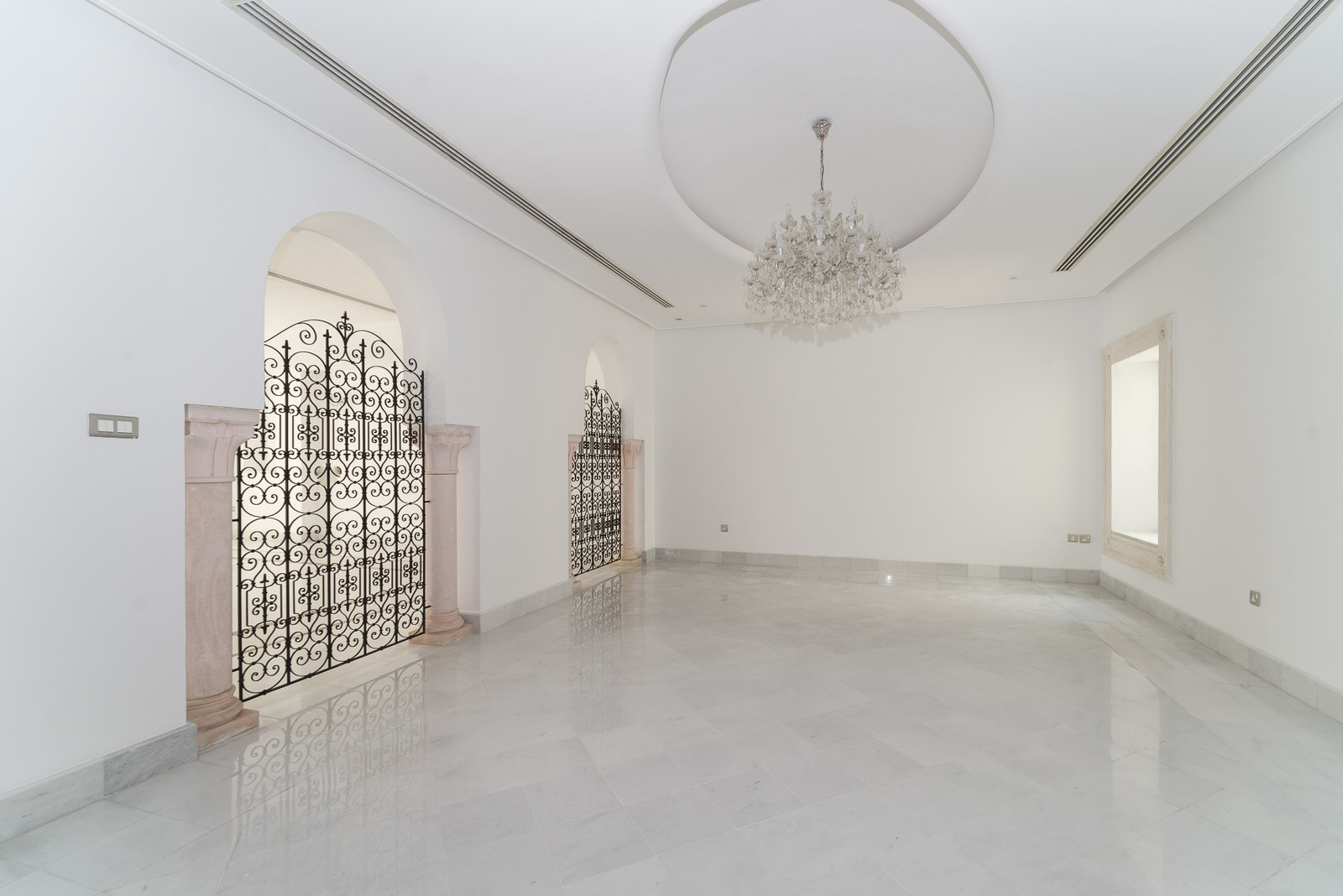 Qortuba - lovely, stylish 6 bedroom villa w/garden Horizon Q8 & Yarmouk ...