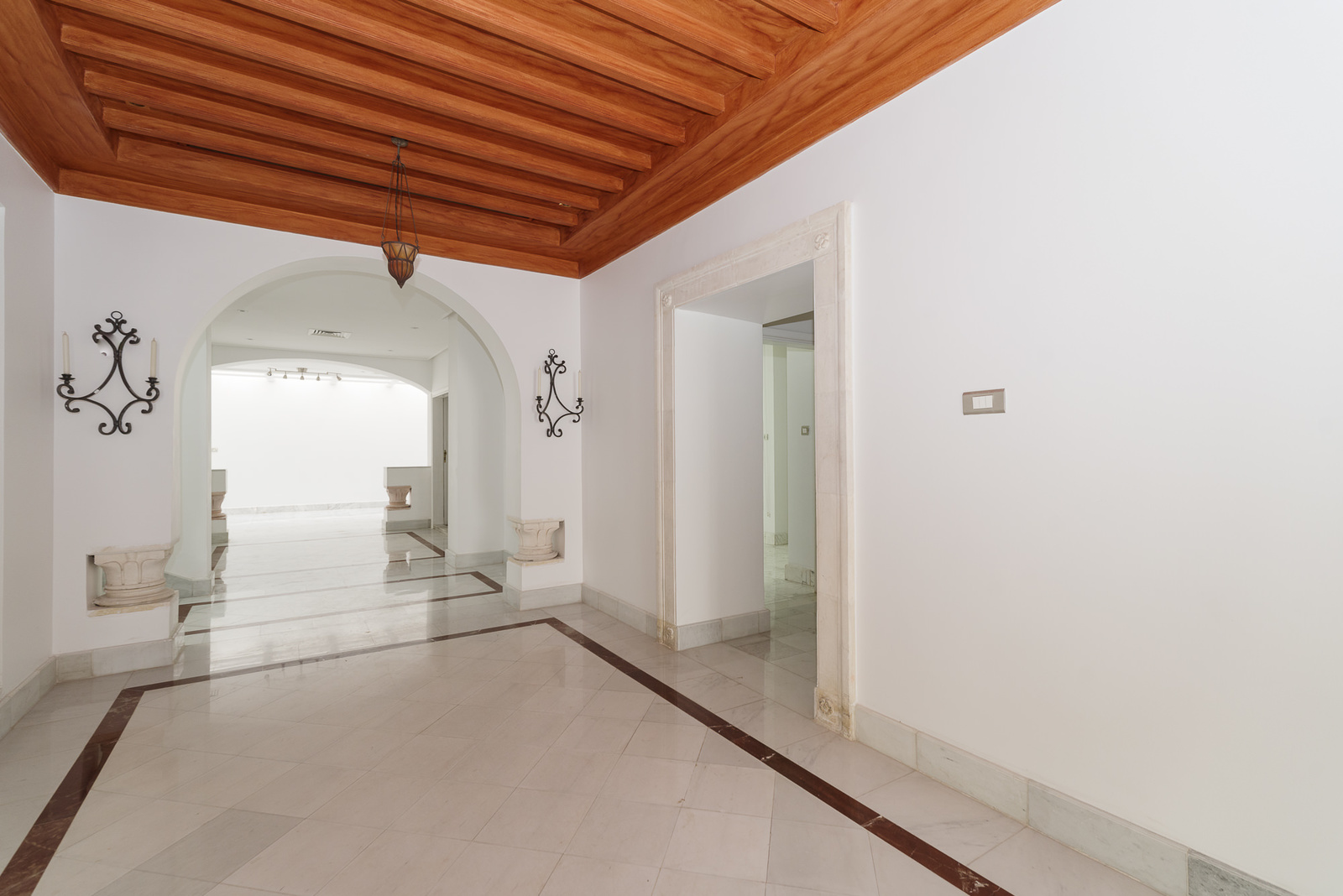 Qortuba - lovely, stylish 6 bedroom villa w/garden Horizon Q8 & Yarmouk ...