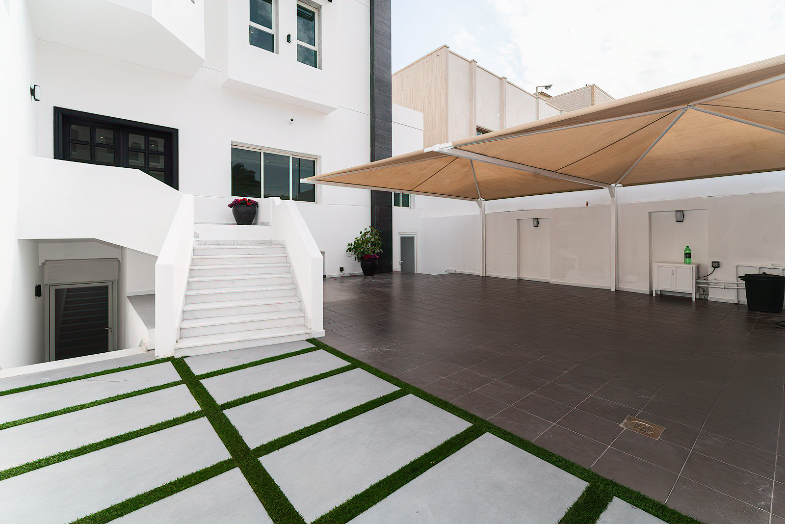 Mishref - beautiful, spacious four bedroom villa w/garden Horizon Q8 ...