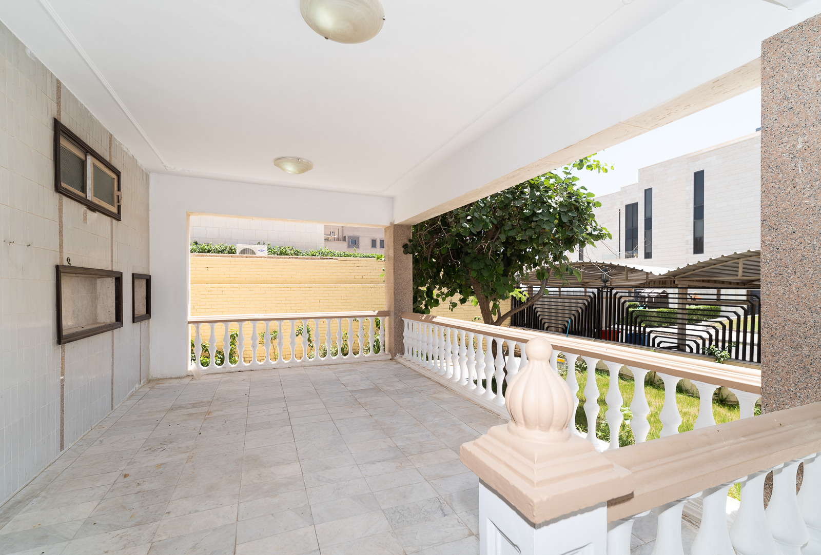 Rawda - older, spacious villa with garden Horizon Q8 & Yarmouk United ...