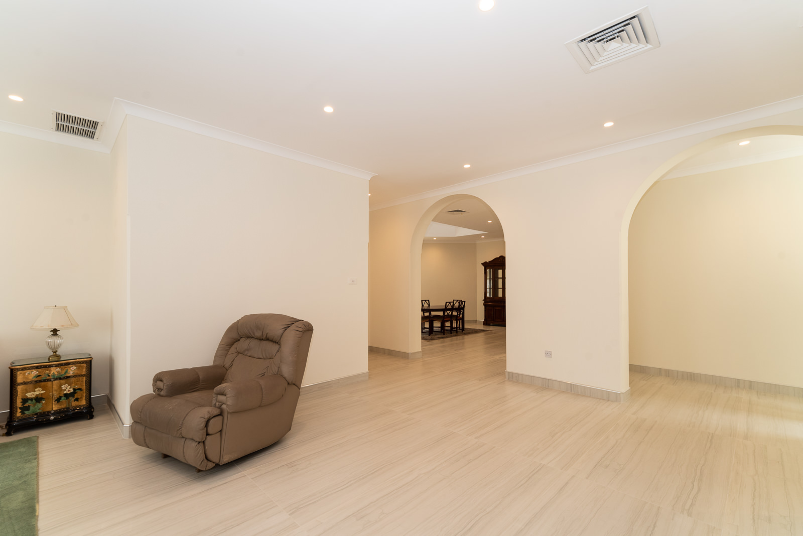 Qortuba - lovely, spacious, four bedroom floor Horizon Q8 & Yarmouk ...