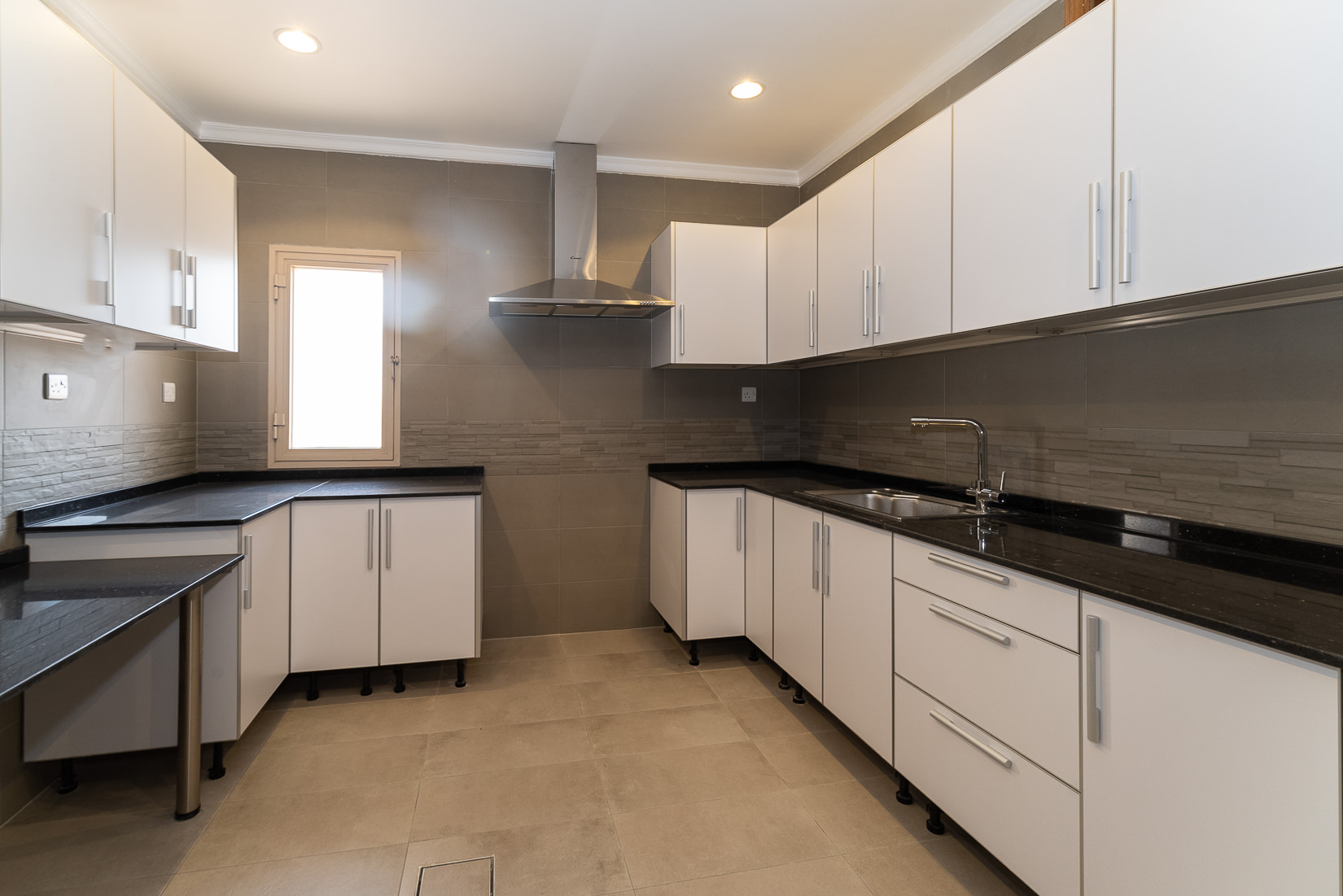 Qortuba - unfurnished, four bedroom floor w/roof terrace Horizon Q8 ...