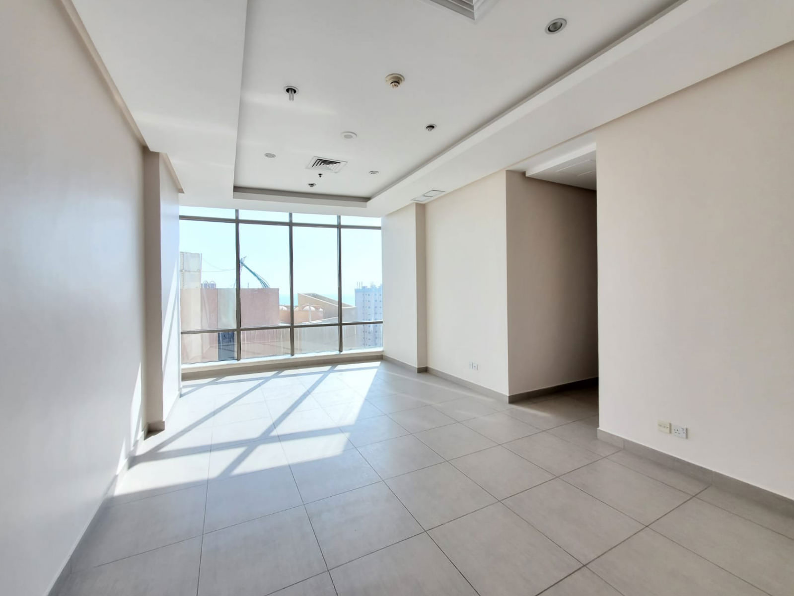 Salmiya - unfurnished two and three bedroom apartments w/pool Horizon ...