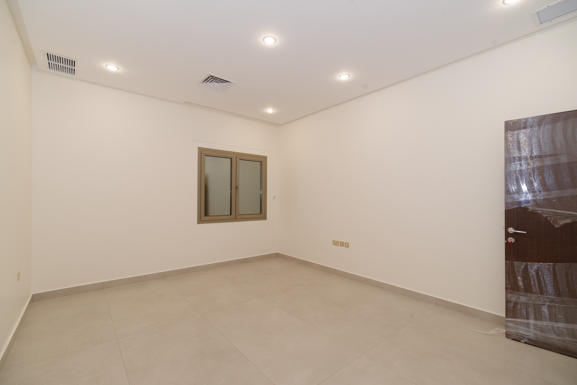 Abu Fatira - new, spacious four bedroom floor w/driver room Horizon Q8 ...