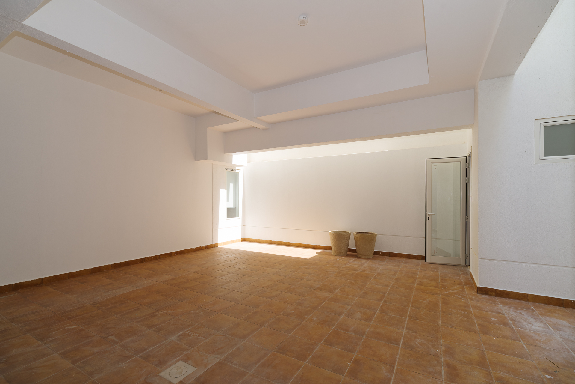 Mishref - fantastic, contemporary three master bedroom floors Horizon ...