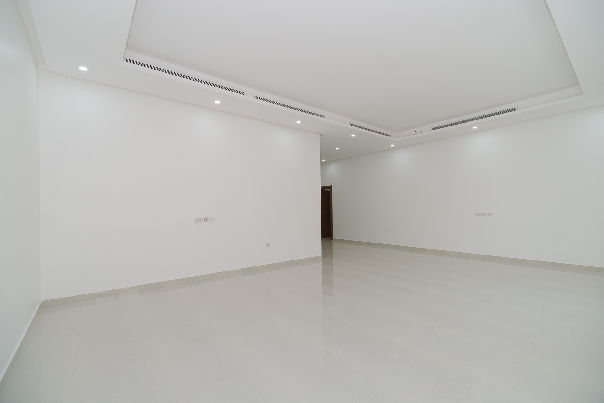Salam - 450m2, unfurnished three master bedroom floor Horizon Q8 ...