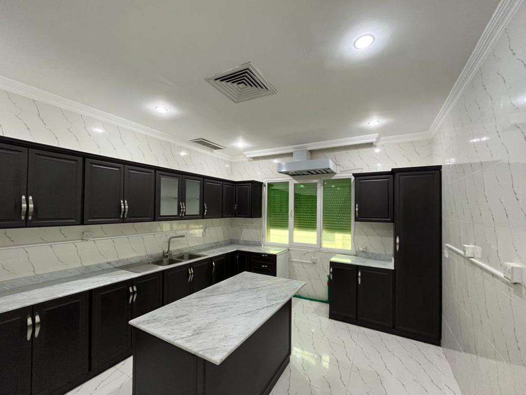 Egaila - lovely, unfurnished four bedroom floor Horizon Q8 & Yarmouk ...