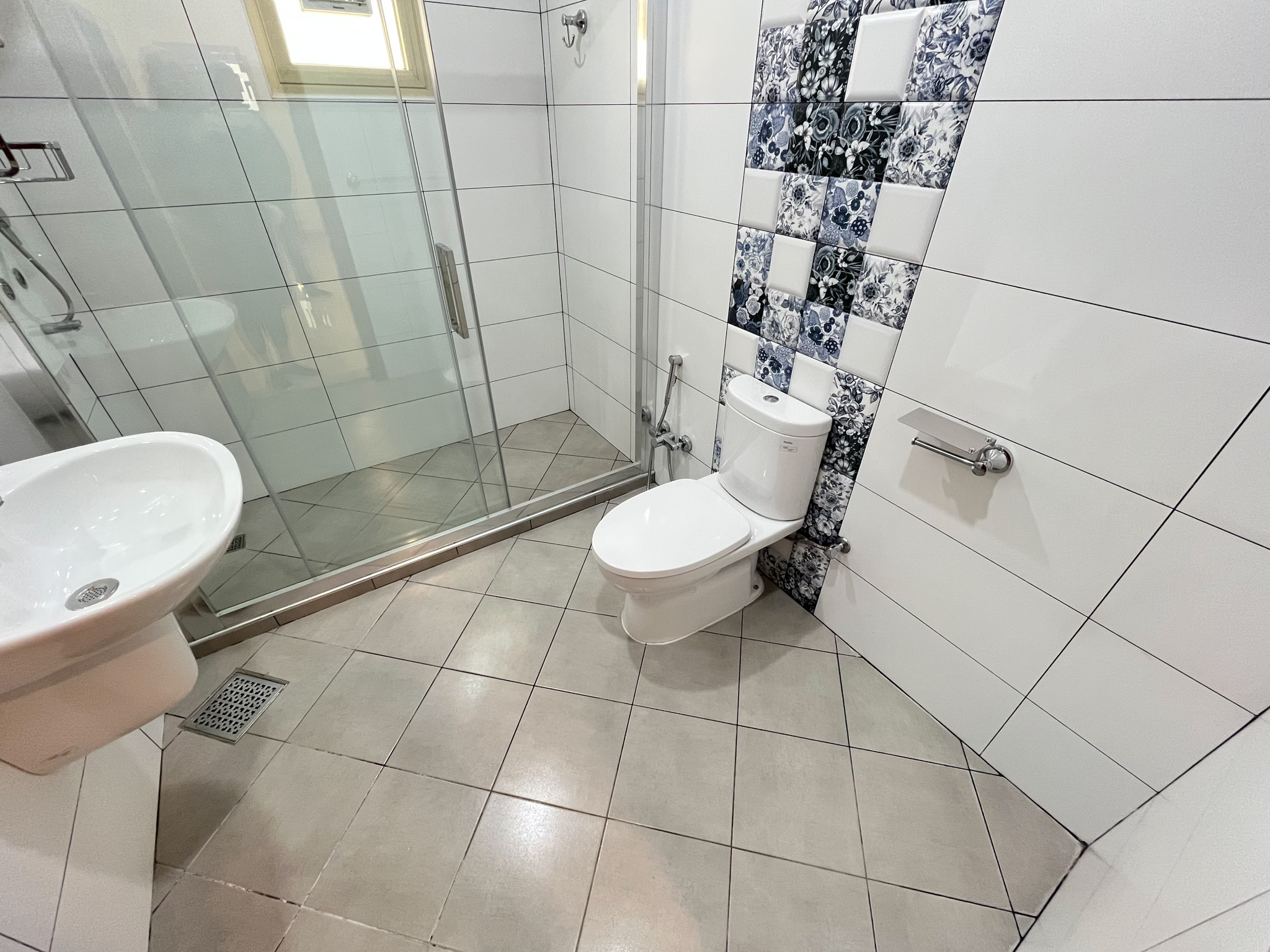 Qortuba - great, spacious five bedroom floor w/roof terrace Horizon Q8 ...