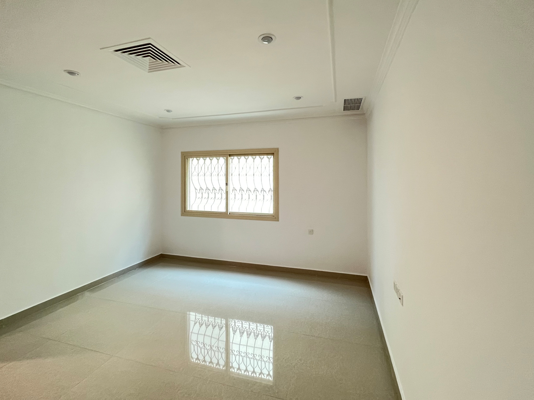 Qortuba - great, spacious five bedroom floor w/roof terrace Horizon Q8 ...