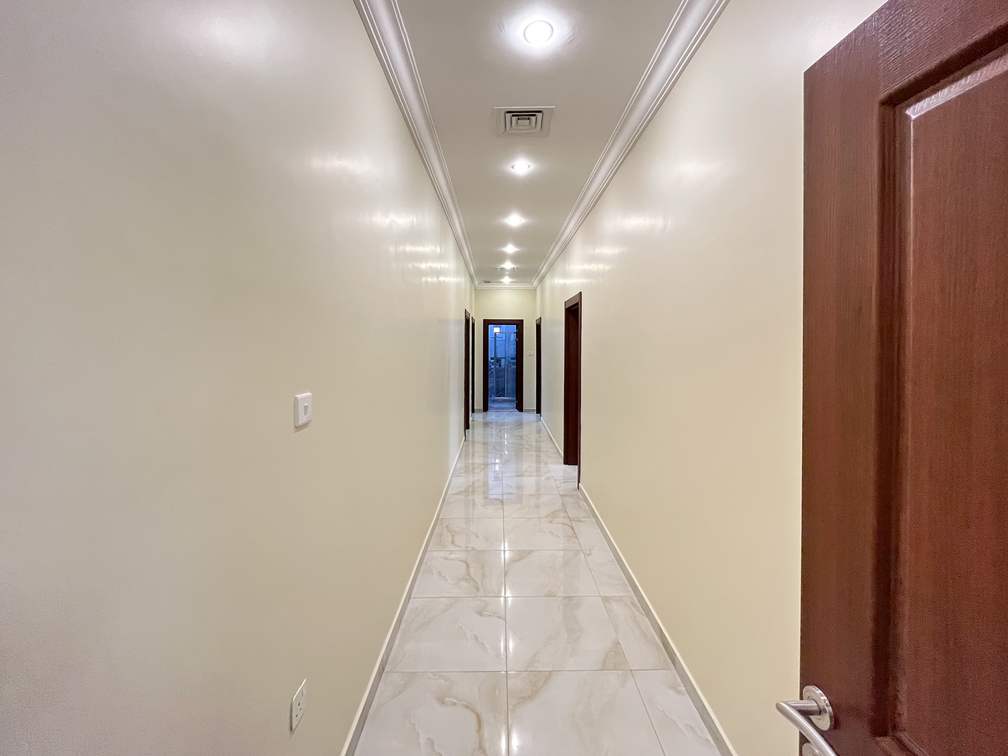 Salam - lovely, unfunished four bedroom floor Horizon Q8 & Yarmouk ...