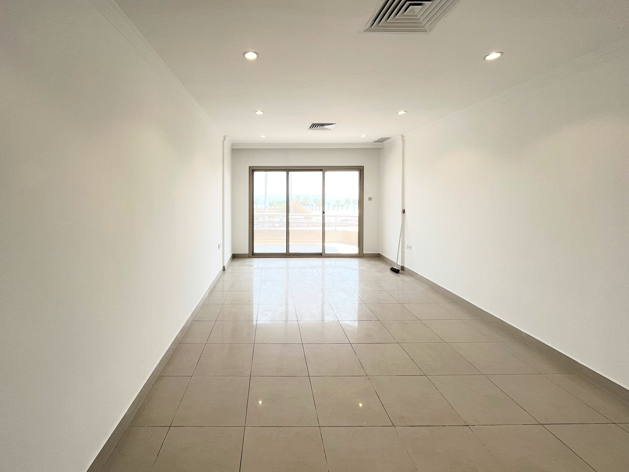 Fintas - spacious, three bedroom sea view apartment w/balcony Horizon ...