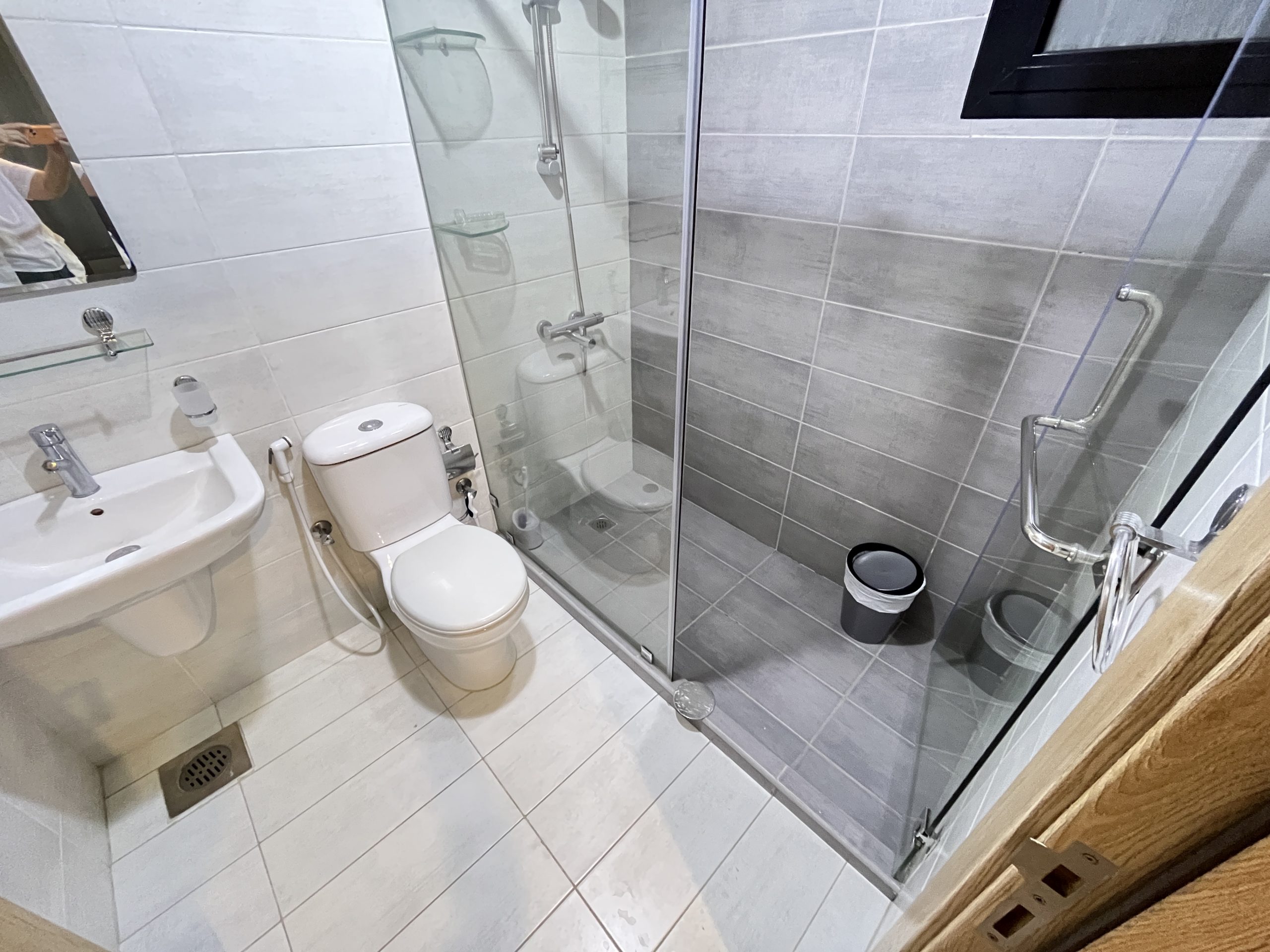 Jabriya - furnished, three bedroom apartment Horizon Q8 & Yarmouk ...