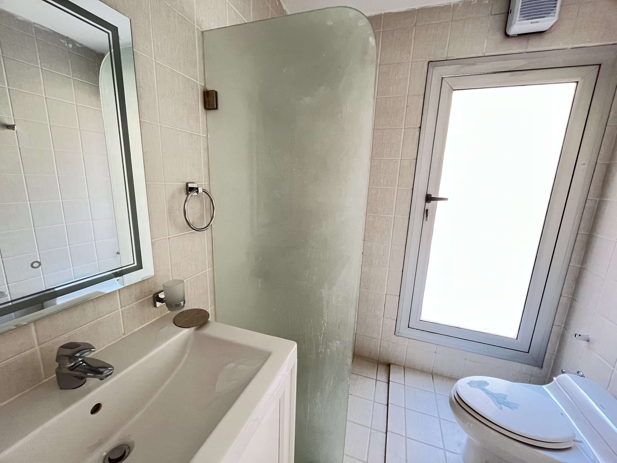Al Bida - nice, four bedroom villa w/garden Horizon Q8 & Yarmouk United ...