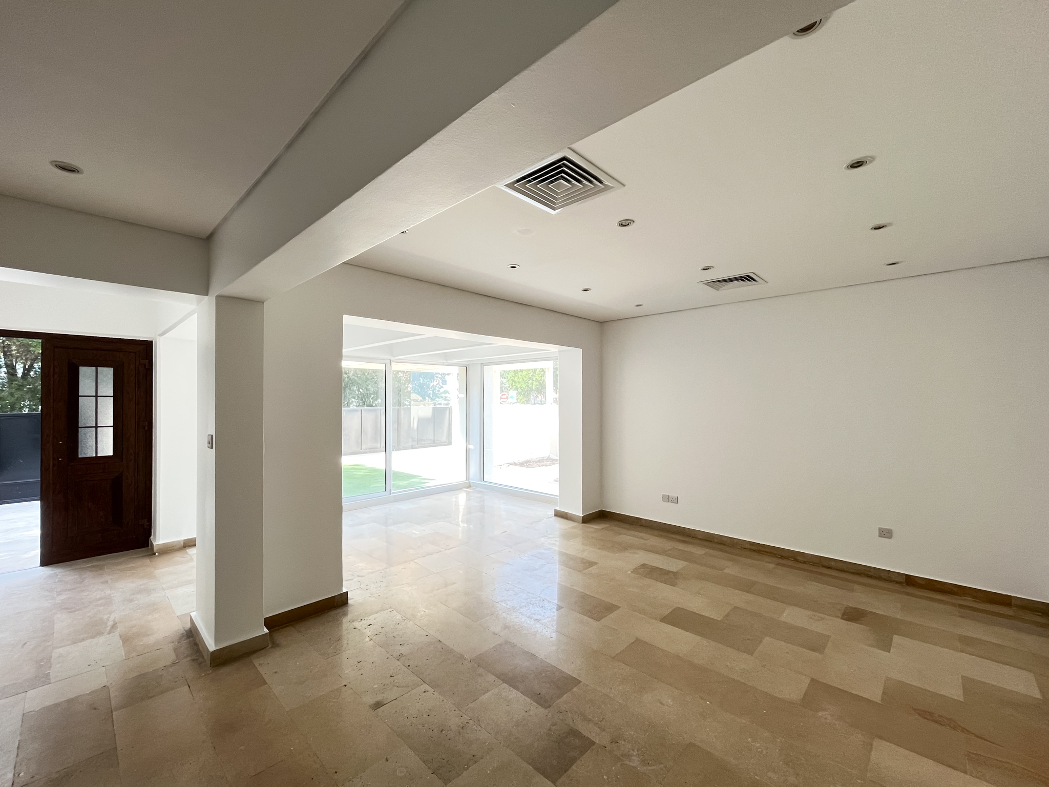 Al Bida - nice, four bedroom villa w/garden Horizon Q8 & Yarmouk United ...