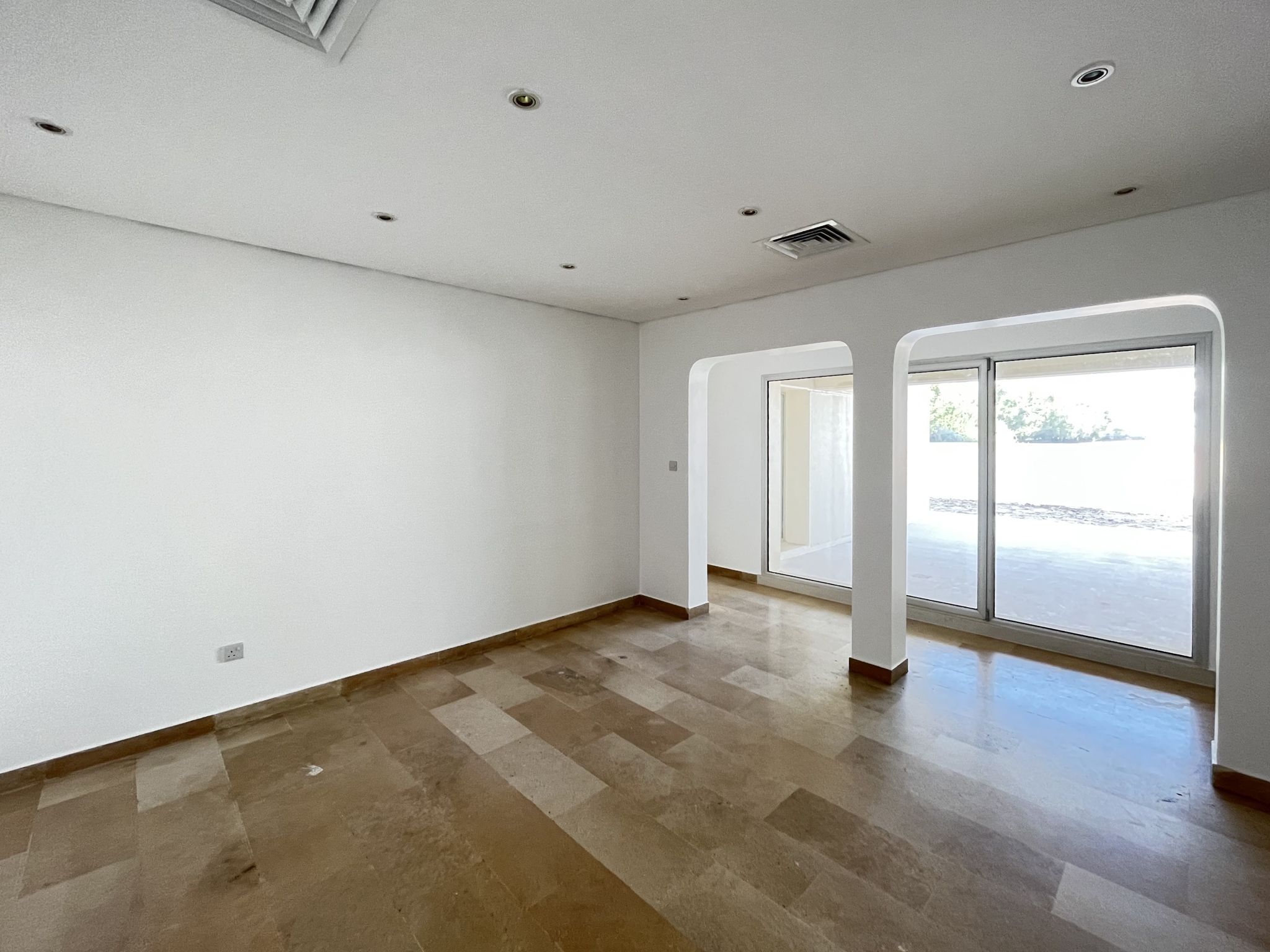 Al Bida - nice, four bedroom villa w/garden Horizon Q8 & Yarmouk United ...