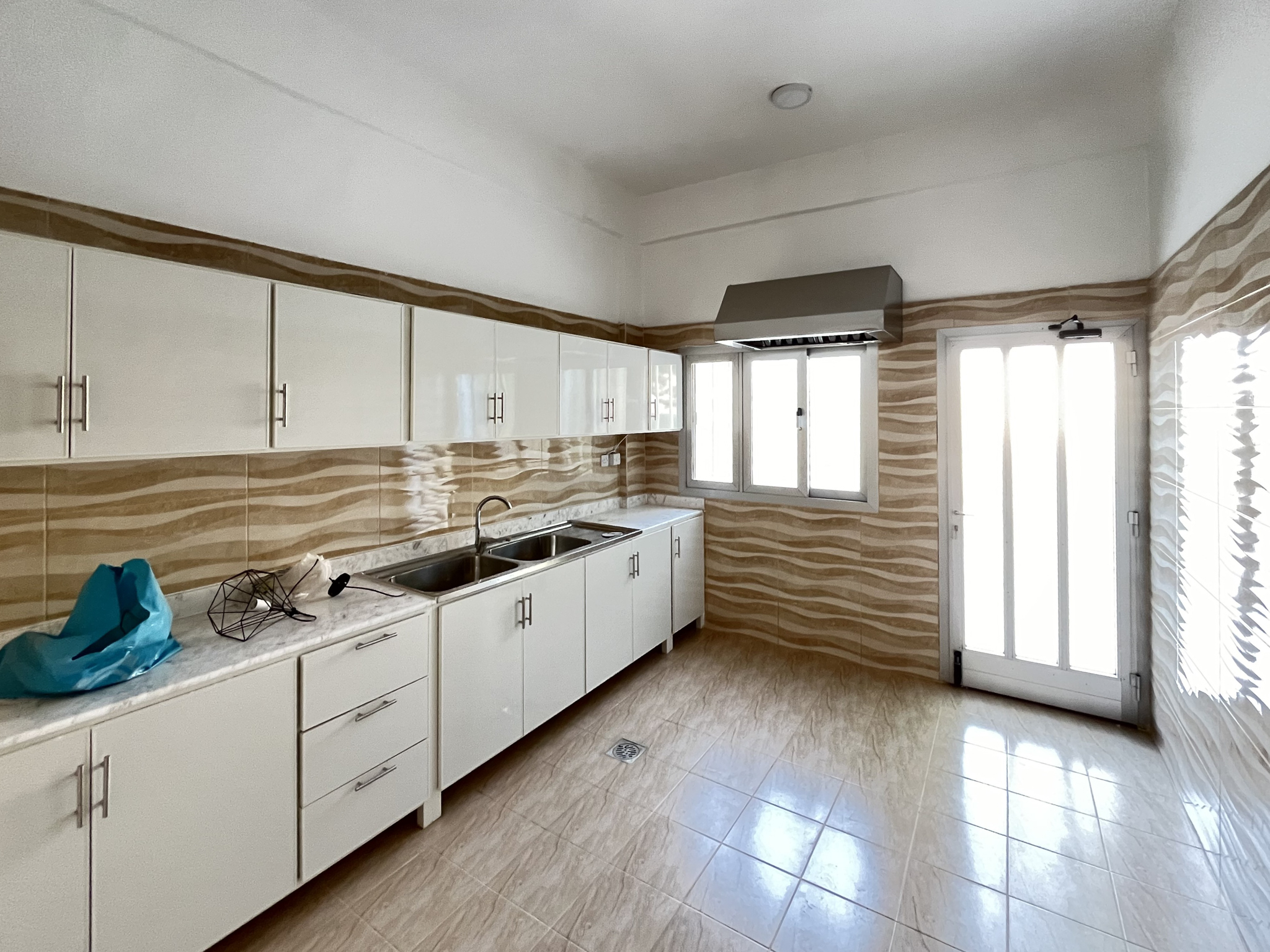 Jabriya - older, well kept, four bedroom villas w/yard Horizon Q8 ...