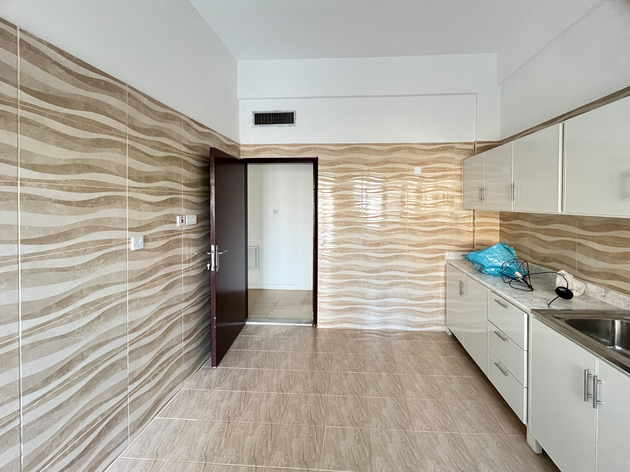 Jabriya - older, well kept, four bedroom villas w/yard Horizon Q8 ...
