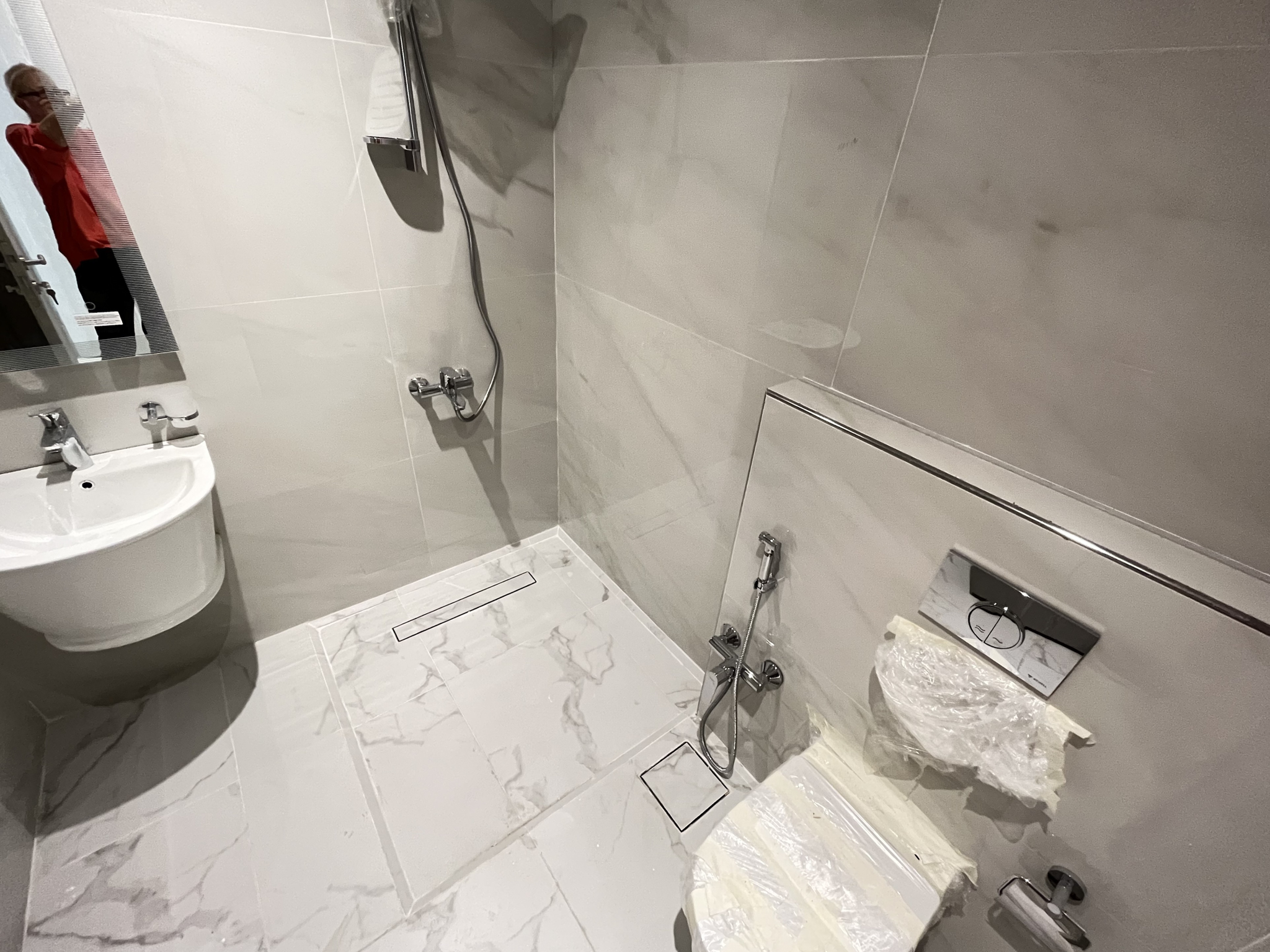 Shamiya- brand new, four master bedroom villas /private yards Horizon ...