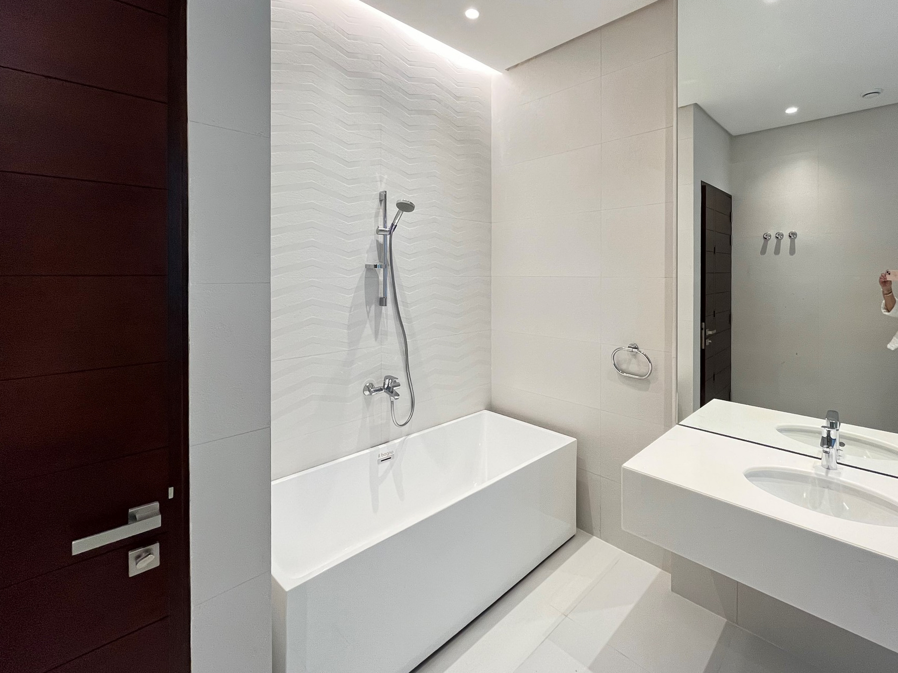 Daiya - immaculate, five bedroom duplex apartments w/private pool and ...