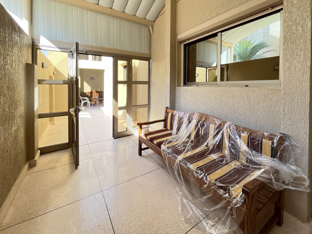 Salam - lovely, spacious four bedroom ground floor w/outside space ...