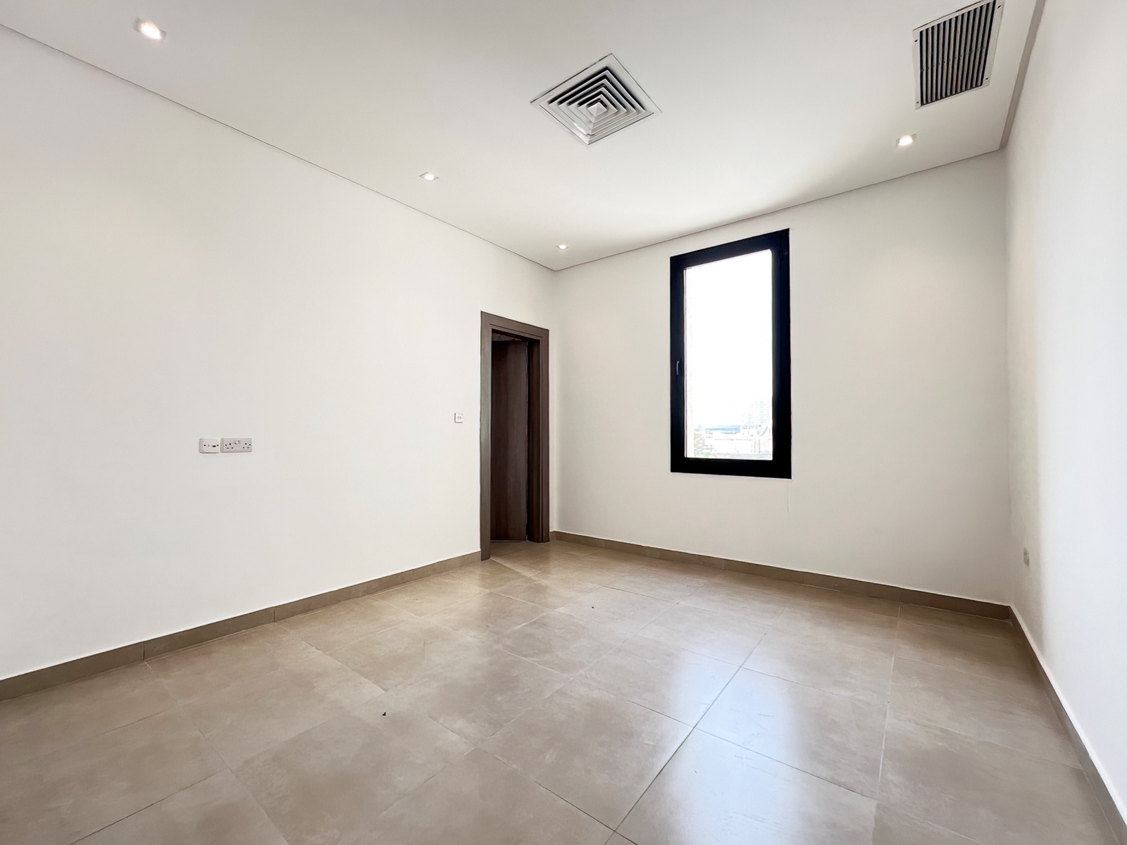 Horizon Q8 Jabriya 700-8 Horizon Q8 & Yarmouk United Real Estate Co