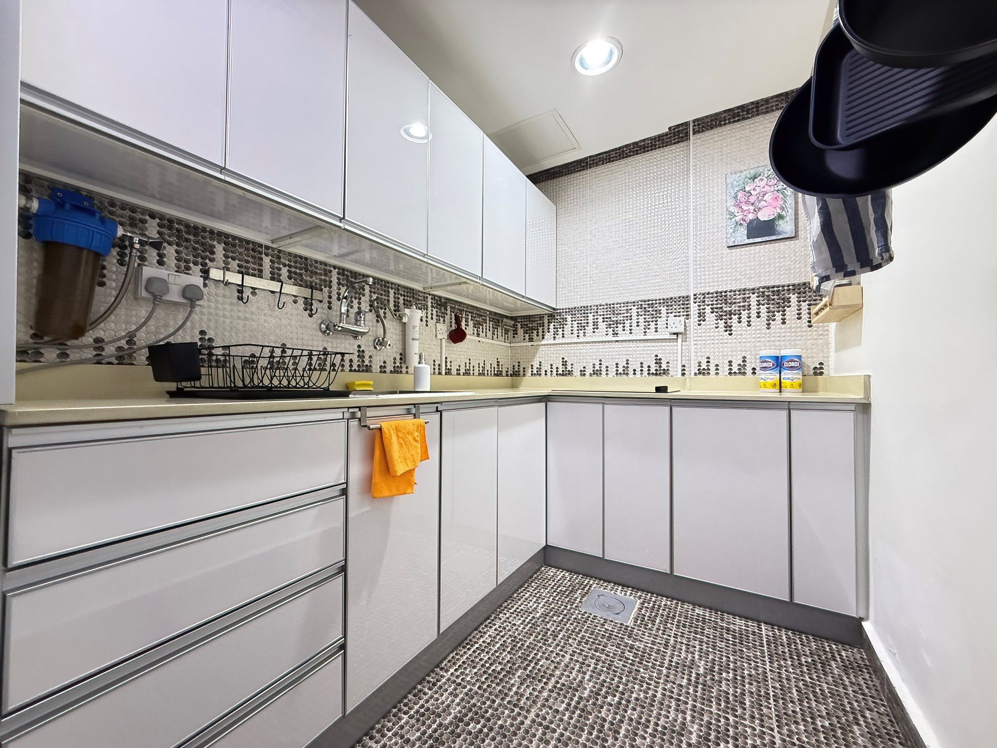 Abu Fatira - great, furnished one bedroom apartment w/small yard ...